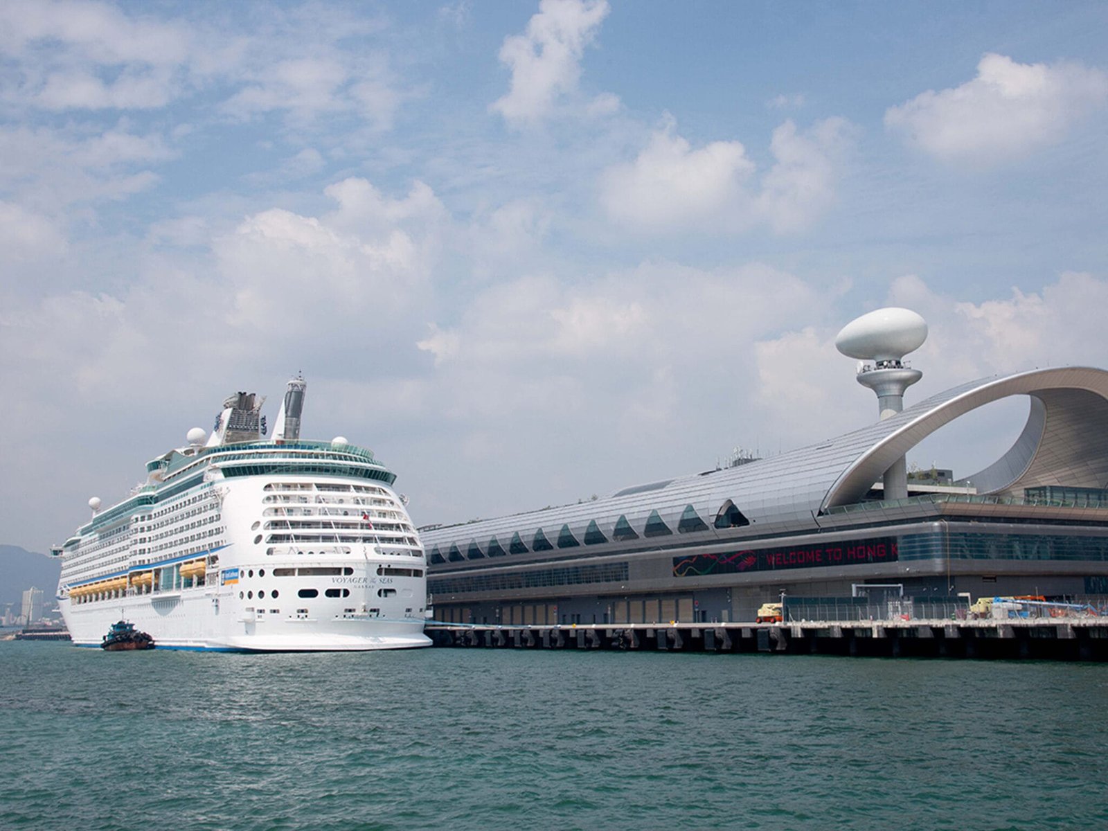 Hong Kong Kai Tai or Ocean Cruise Terminal with Private Day Tour